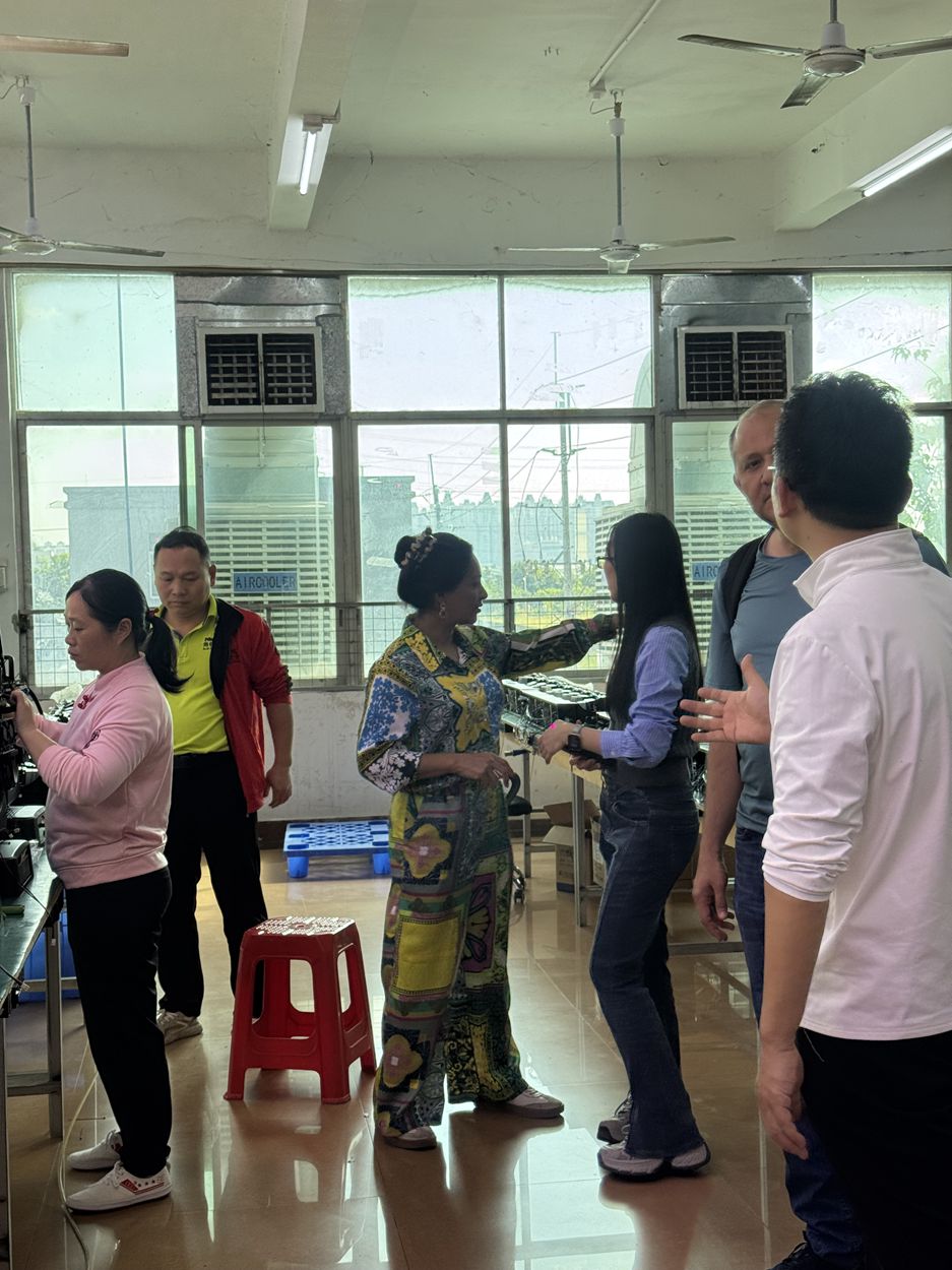 Honduran Clients’ First Visit to Blue Sea Lighting-BLUE SEA